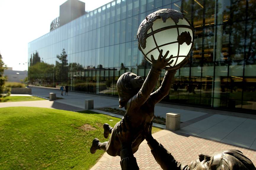 10 things You Should Know About the Henry Madden Library – Fresno State ...