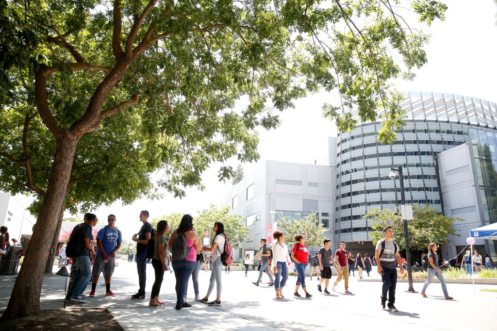 10 things You Should Know About the Henry Madden Library – Fresno State ...